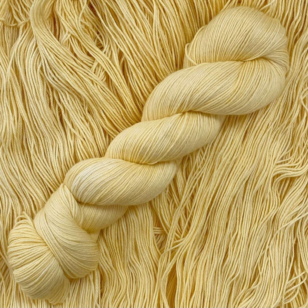 Bales & Tails Lite – The Yarn Club, Inc